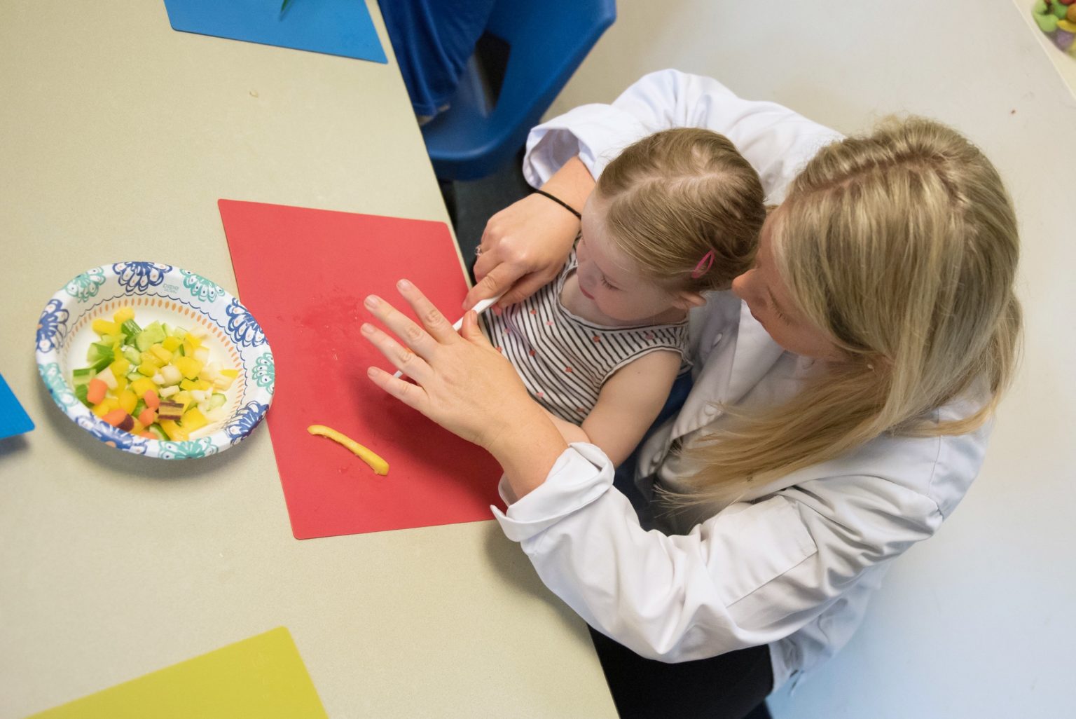Teaching Knife Skills to Toddlers and Kids (Safety and Basics) - Happy ...