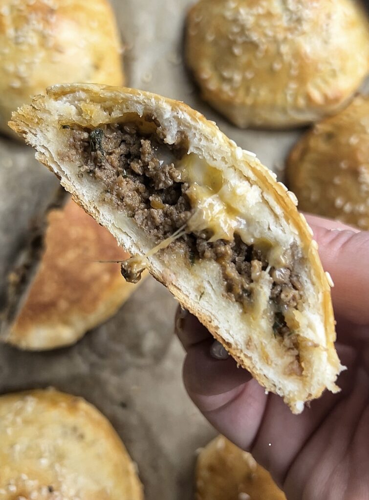 Cheeseburger Stuffed Biscuits (with veggies!) - Happy Kids Kitchen by ...