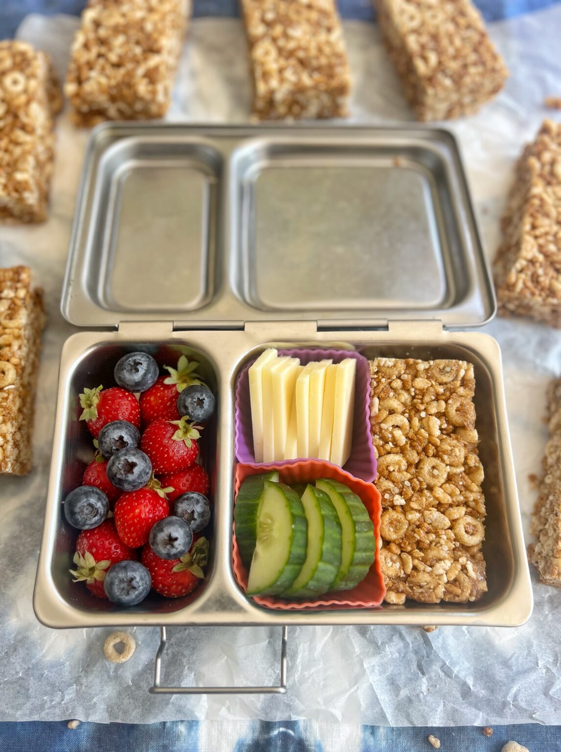 High Fiber Cereal Snack Bars (Nut-free and No-bake) - Happy Kids ...